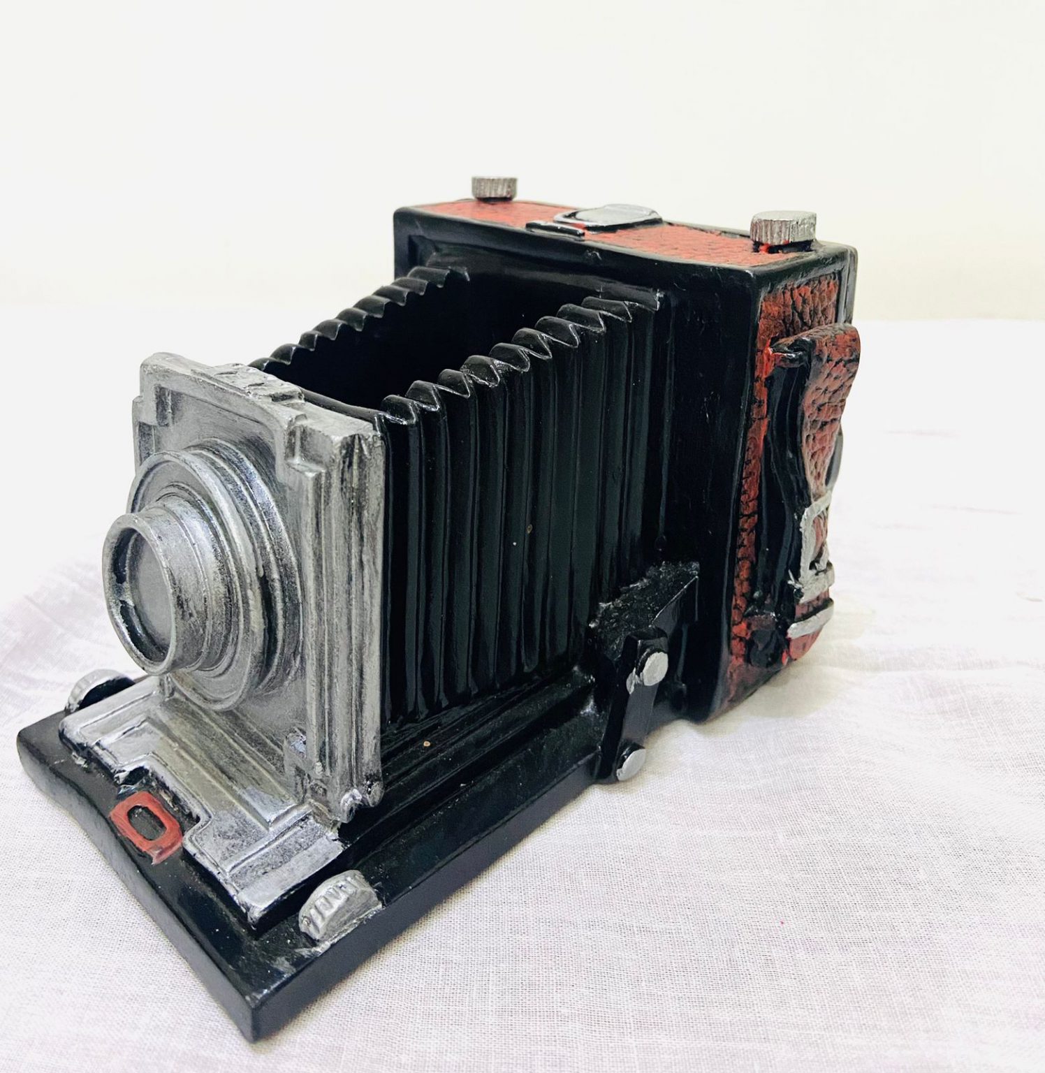 Vintage camera planter – Discover Nature-Inspired Home Garden Decor ...